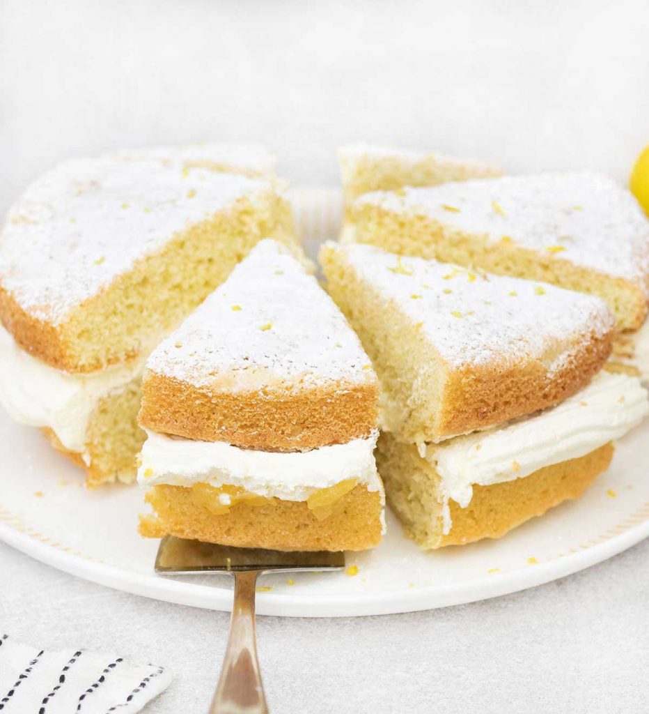 Lemon Victoria Sponge Cake - Recipe Tale
