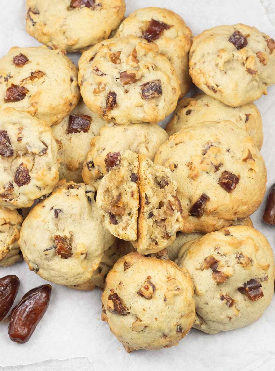 Date Cookies - Recipe Tale